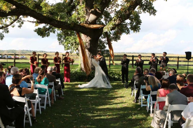 Gallery | Sugarland Barn Weddings | Arena, WI | Photos | Weddings