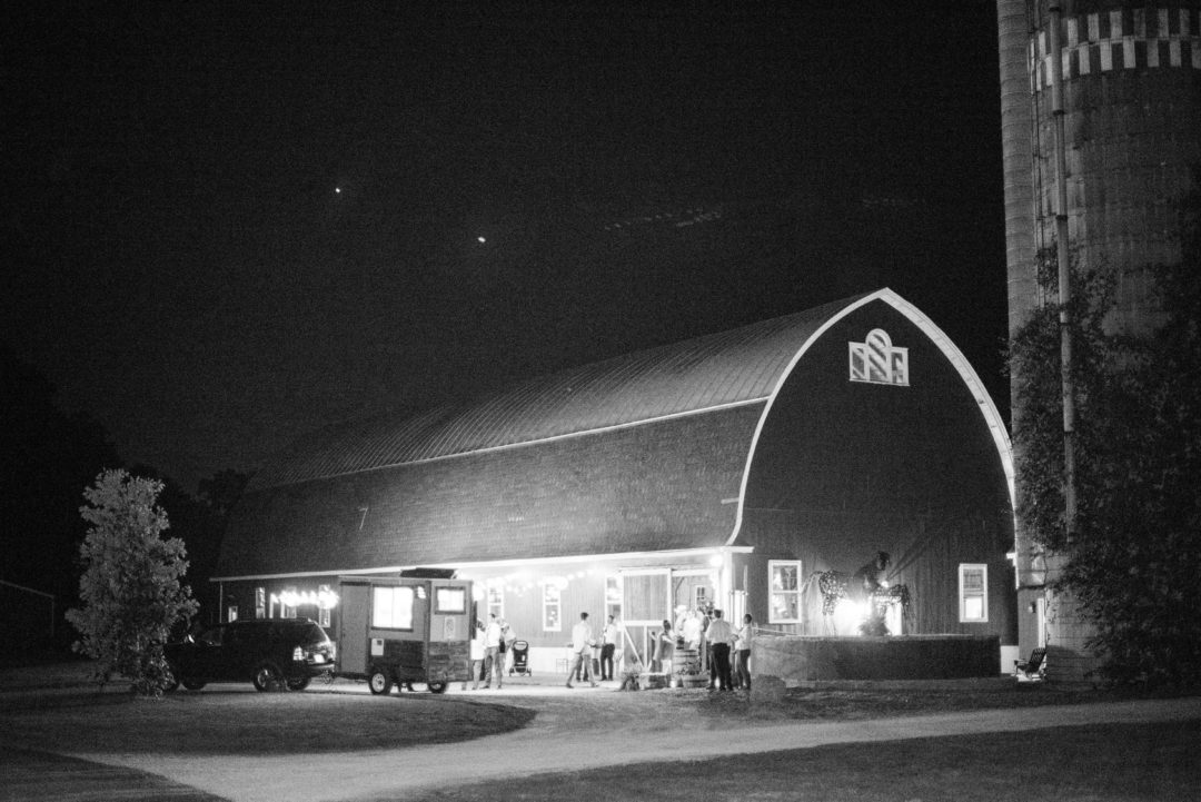 Gallery | Sugarland Barn Weddings | Arena, WI | Photos | Weddings